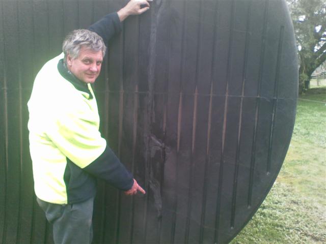 split-tank-base-repaired - Plastic Fusion